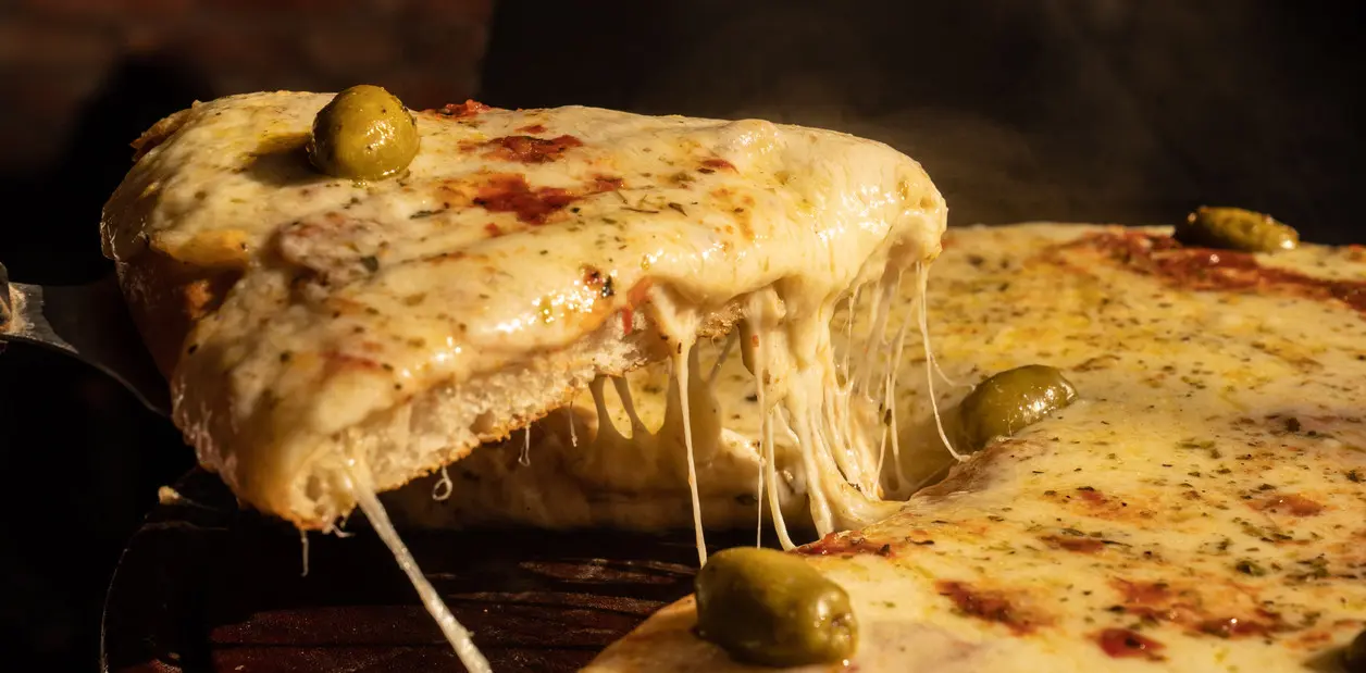 DÍA MUNDIAL DE LA PIZZA: La de muzzarella es la más popular del país ...